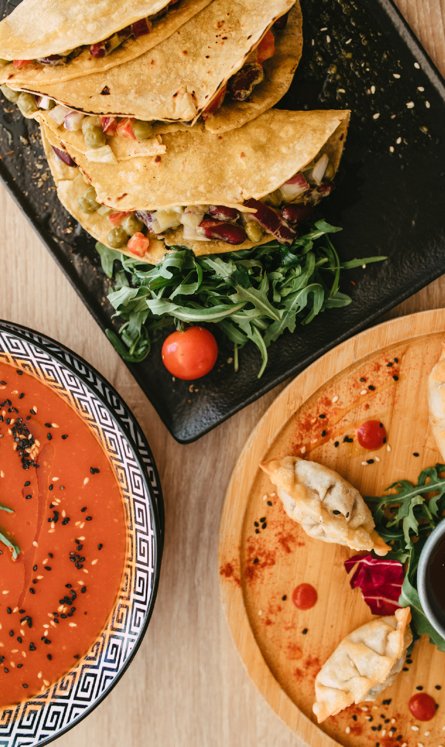 Baza* food bar & good vibes