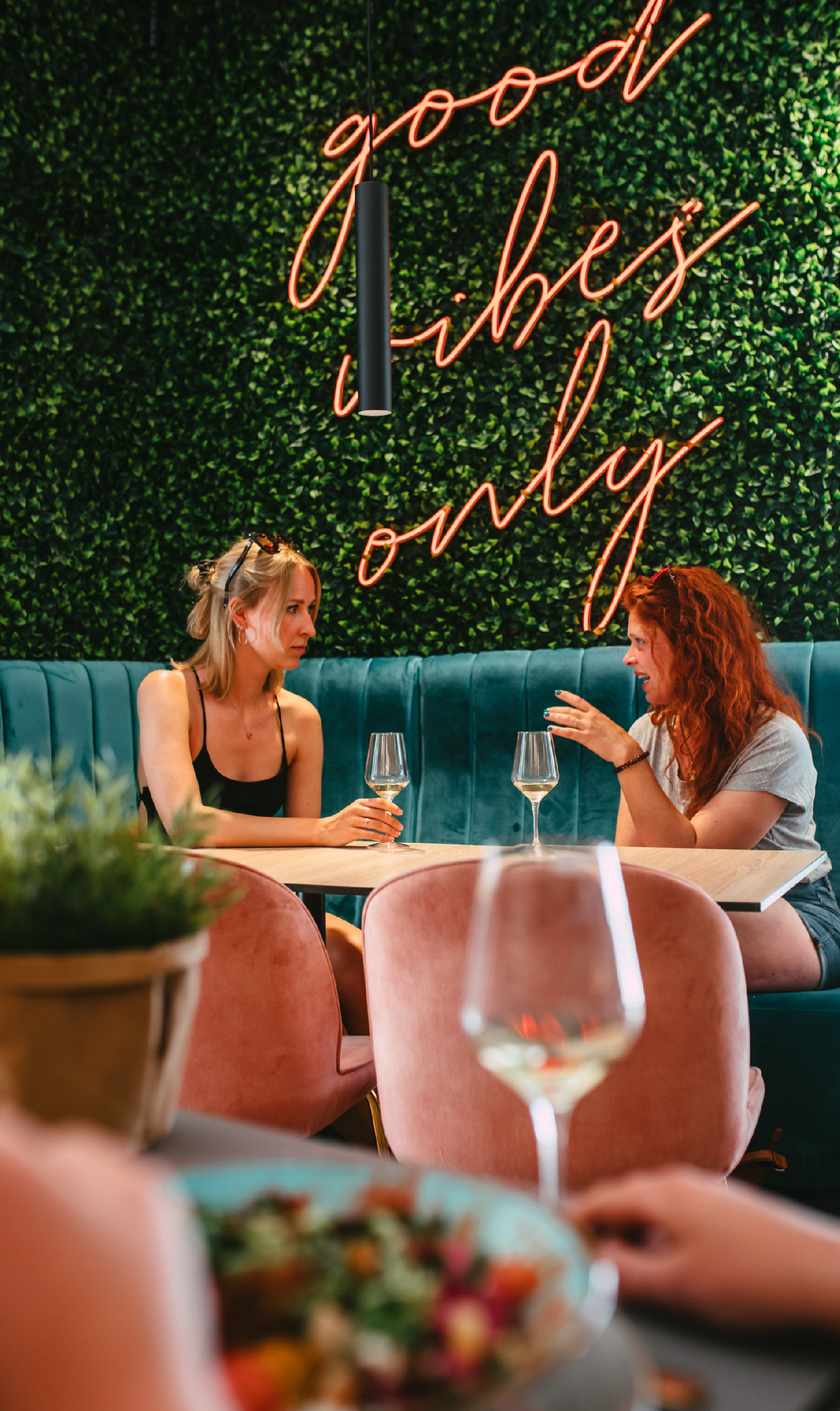 Baza* food bar & good vibes